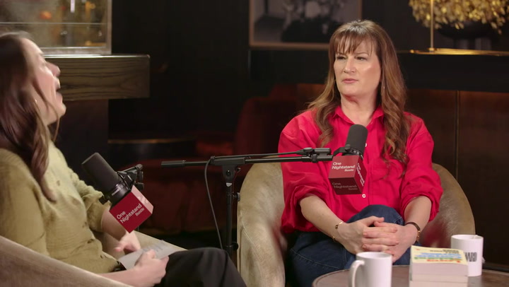 Ana Gasteyer says Julia Louis-Dreyfus was once her babysitter