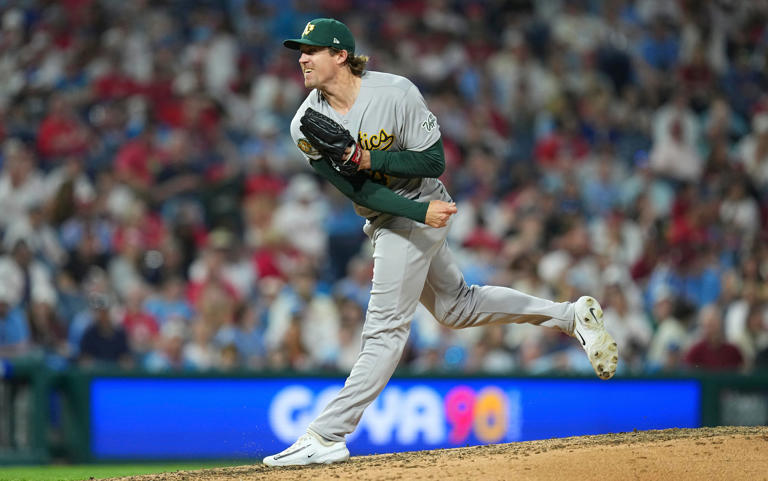 Cubs roster move: Jordan Wicks optioned, Tyler Ferguson recalled