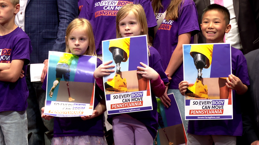Advocates call on lawmakers to make insurance companies cover prosthetics