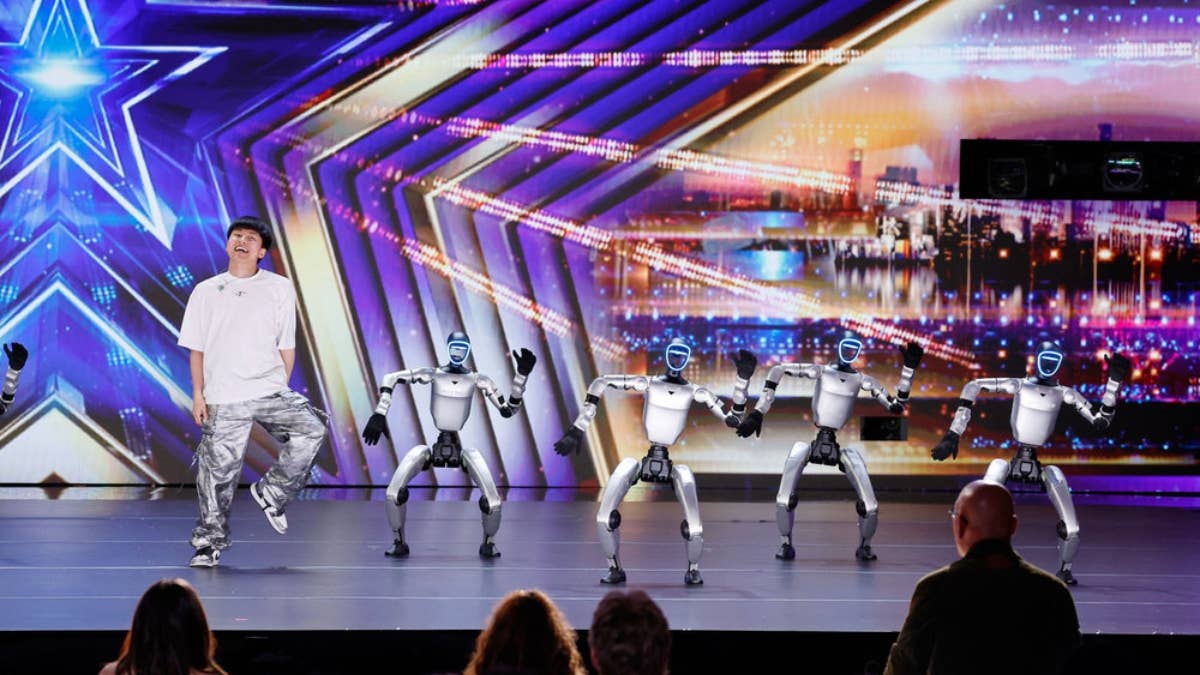 Unitree's human-like dancing robots amaze judges on 'America's Got ...