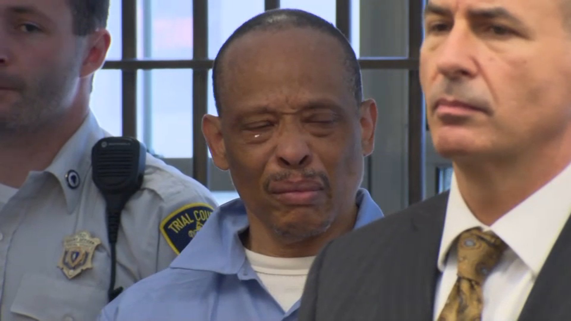 2 arrested after car, foot chase in Winthrop, police say