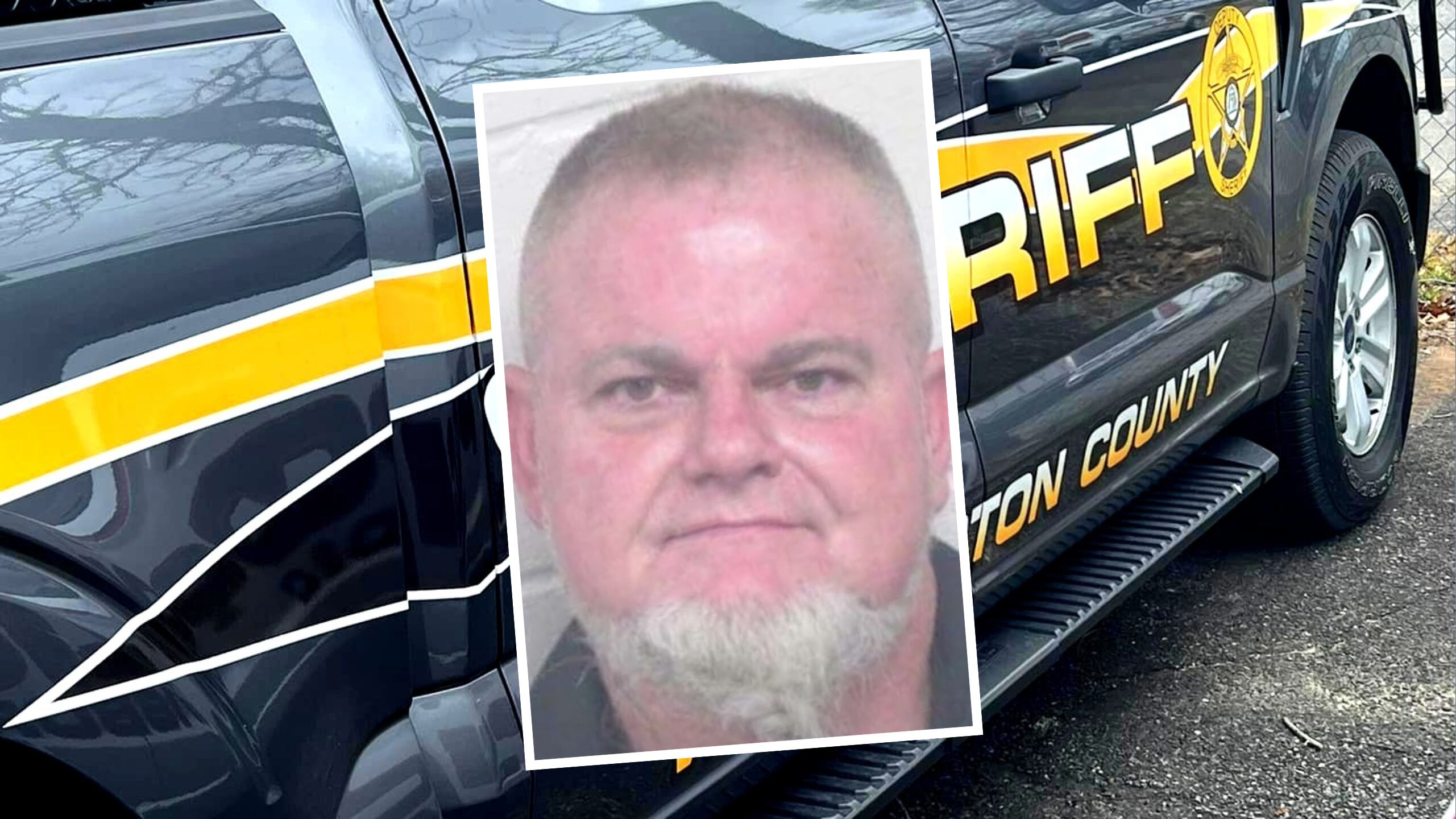 Washington County deputies search for suspect near Highway 15