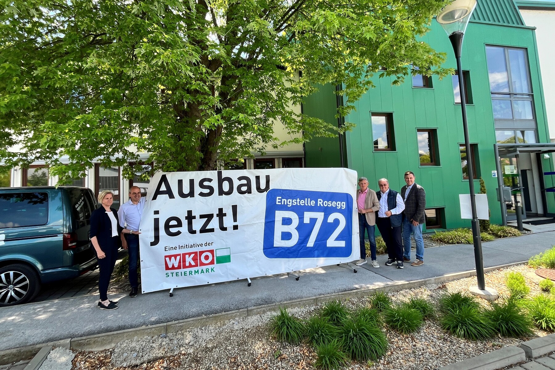 Eine Posse um das Plakat für den Ausbau der B 72