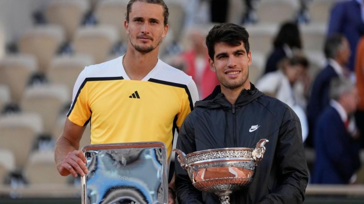 Alexander Zverev matches Carlos Alcaraz Grand Slam milestone after huge ...