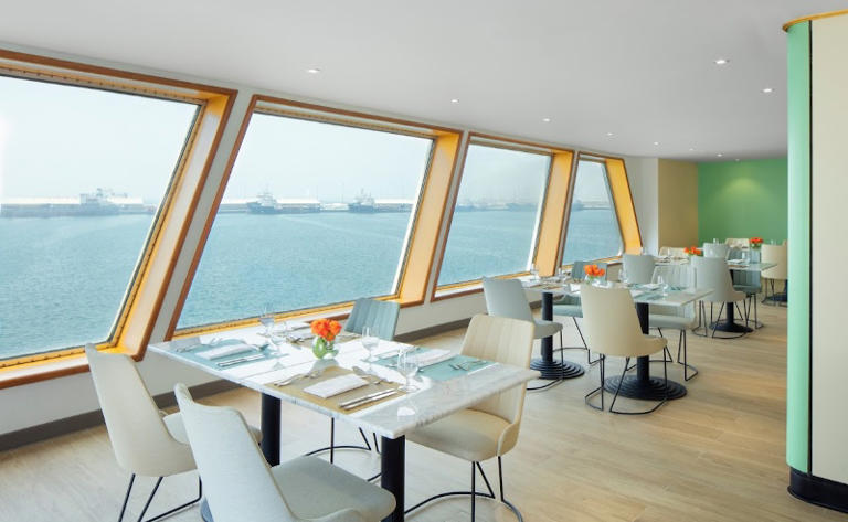Iconic waterfront restaurant with NYC views closes after 39 years ...