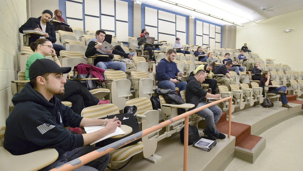 7 college majors with high graduate regret rates