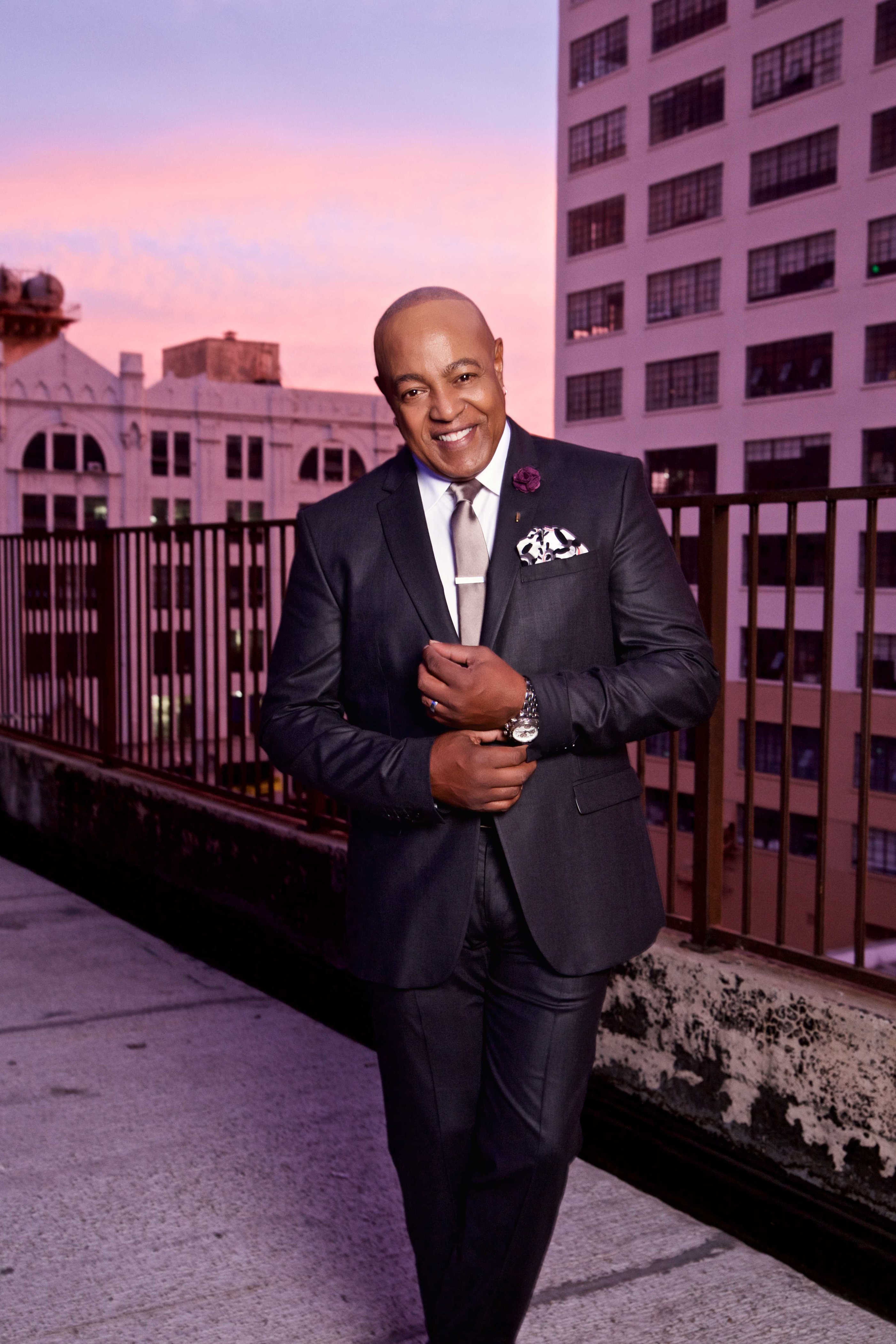 Peabo Bryson, "Beauty and the Beast" and "A Whole New World" singer ...