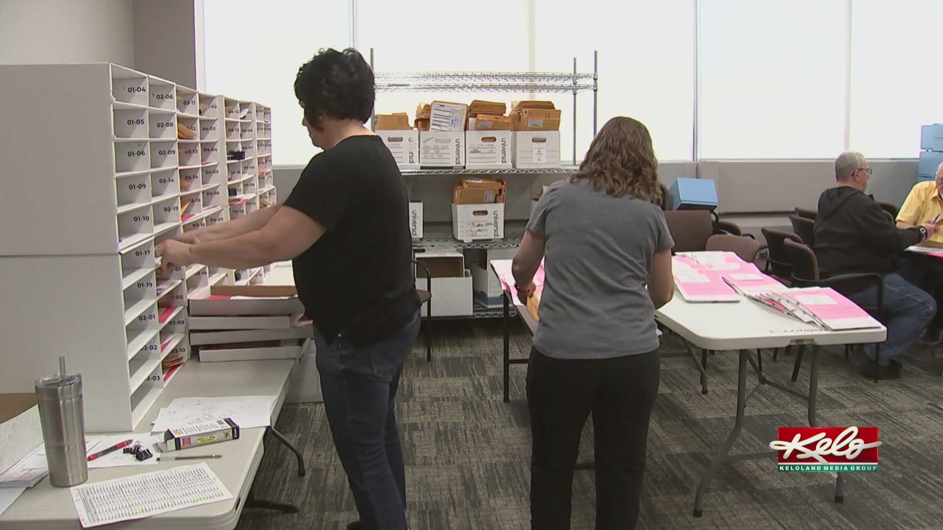 Minnehaha County auditor's office down 1 tabulator