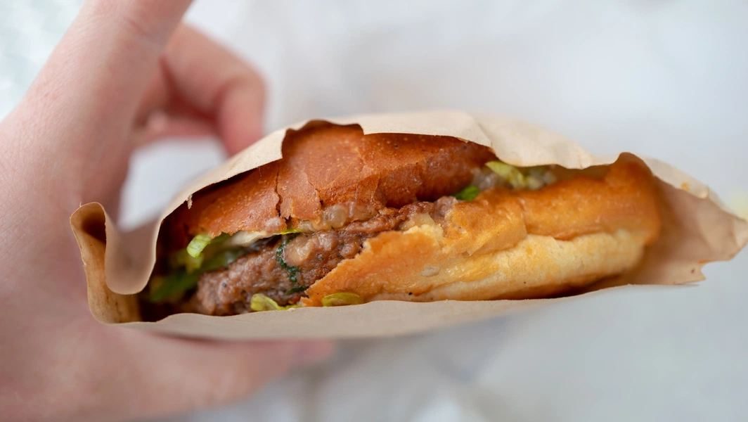 Frozen burger secrets for juicier bites