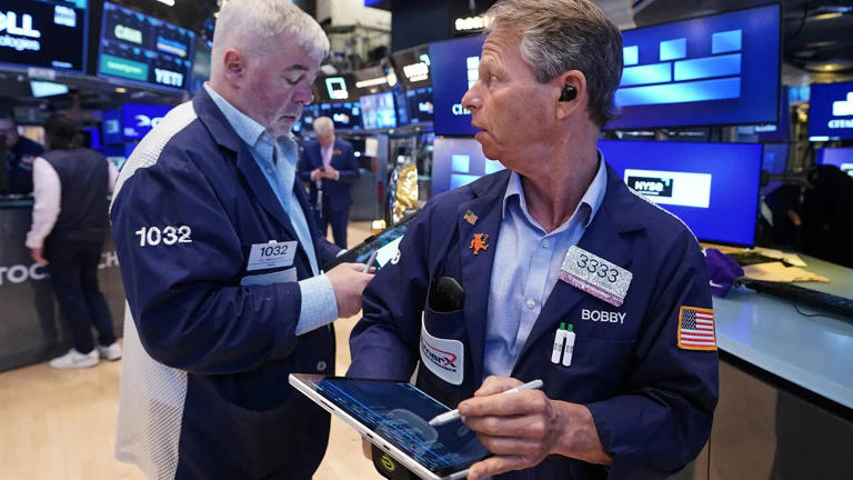 US stock market approaches record highs amid AI boom
