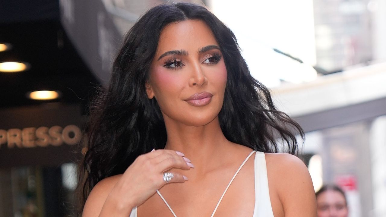 White bikini, white tank, white towel: What Kim Kardashian's been up to ...