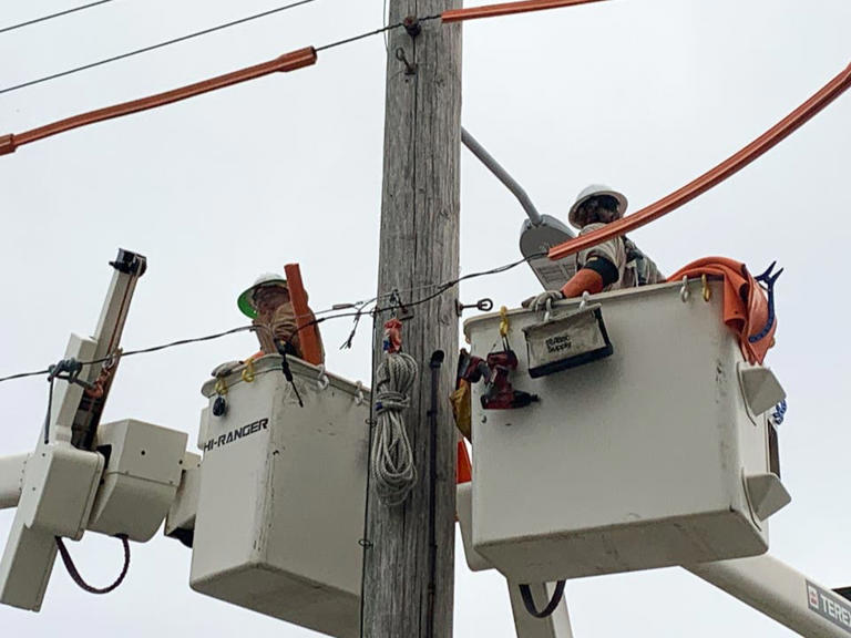 Danvers crash, switch failure causes 2K+ to lose power