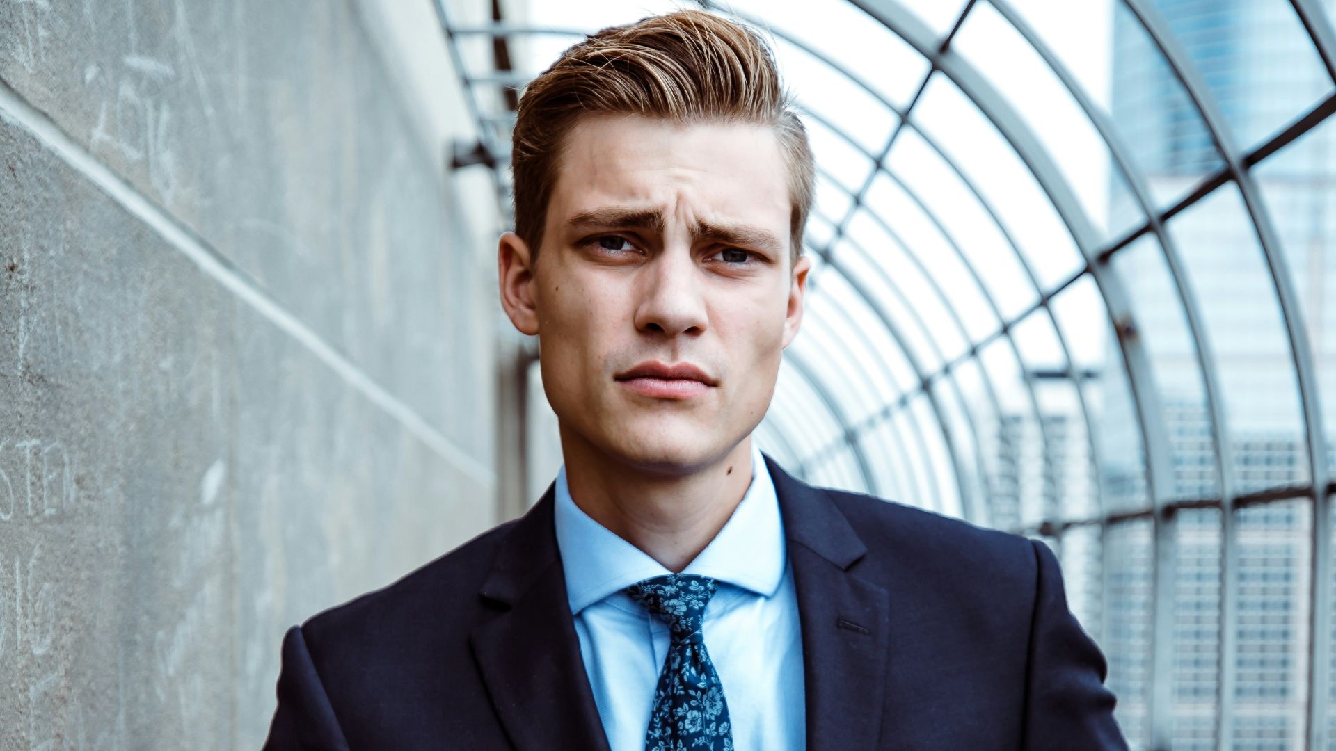 10 women's names that get the most matches on dating apps & 10 men's names