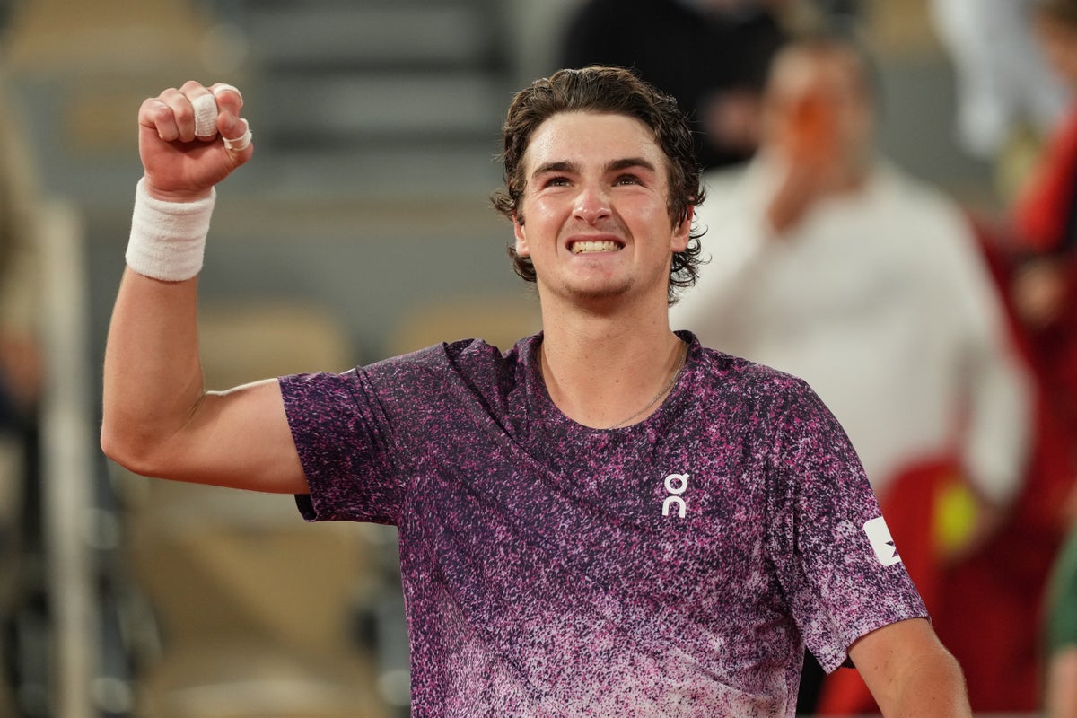 Giant-killer Fonseca takes on Mensik in night session blockbuster