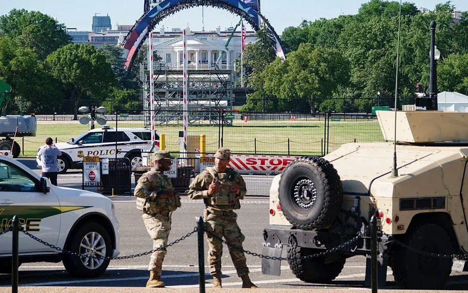 Pentagon enforces fitness rules for troops at UFC White House event