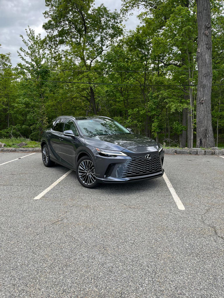 These are the SUVs with the best gas mileage, and some get over 40 MPG