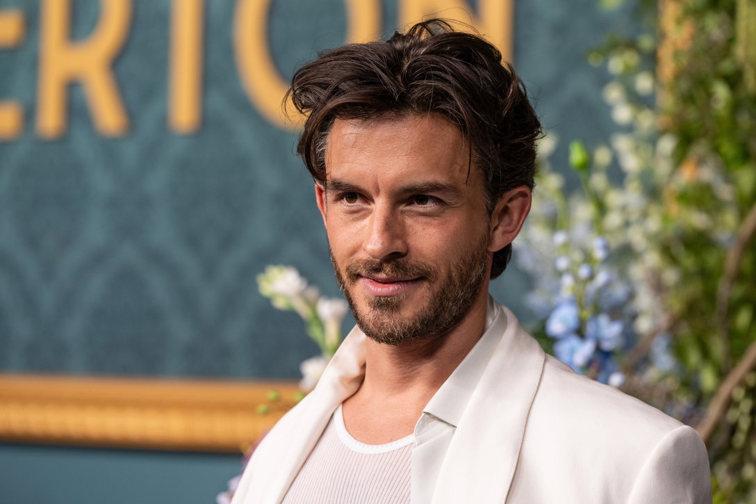 Jonathan Bailey thought being gay might harm his career, but “I wasn’t ...