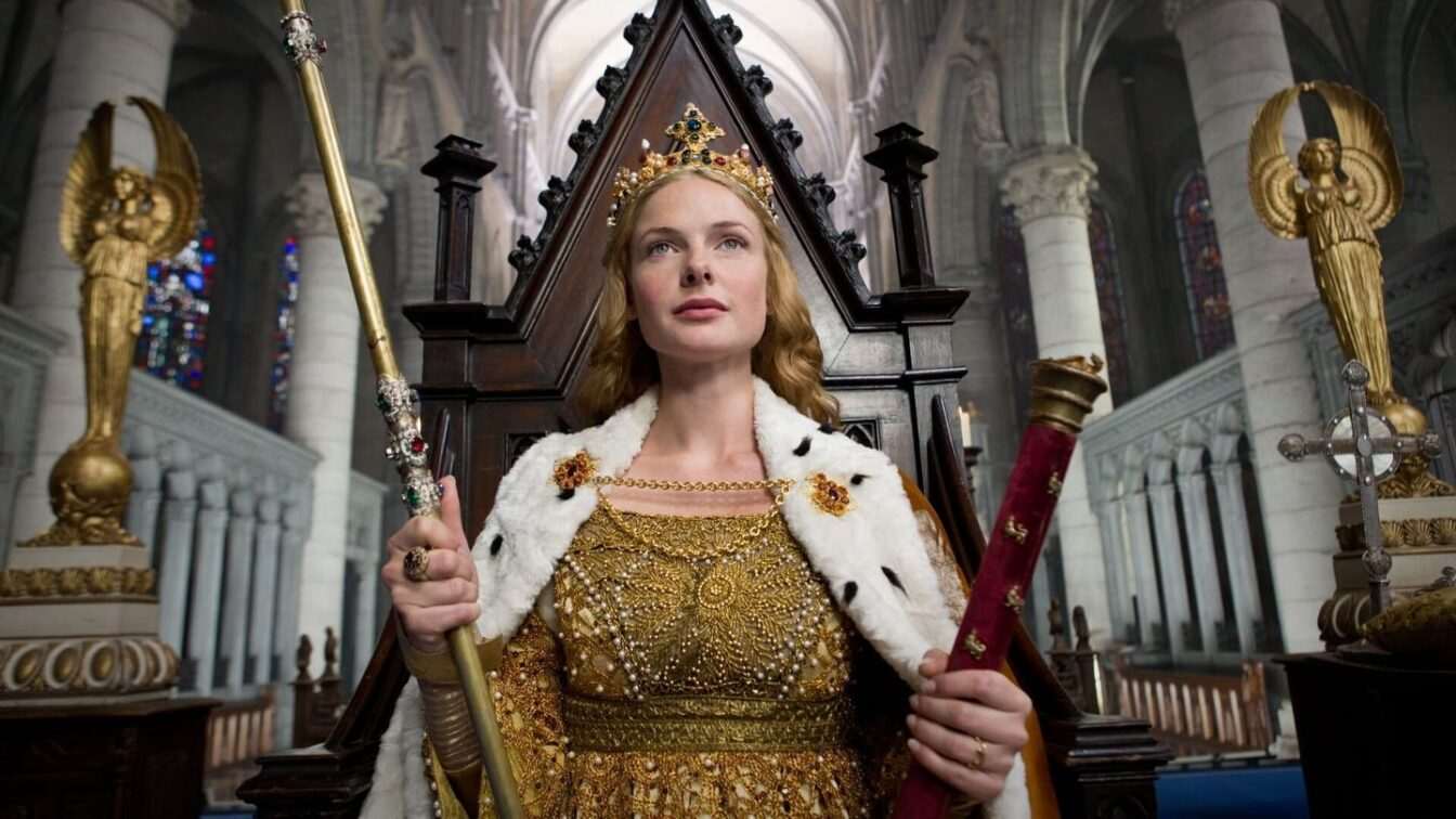 Rebecca Ferguson, star de « Silo », incarnait une reine controversée ...