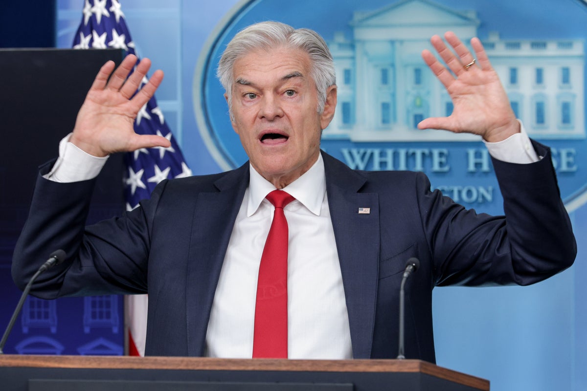 Dr. Oz avoids questions on Trump’s health exam during press briefing