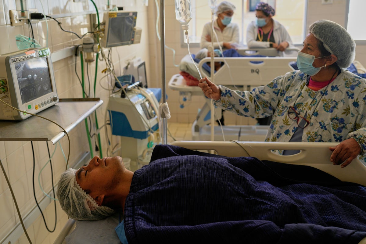 Hospitales priorizan cirugías con el poco oxígeno que les queda a un ...
