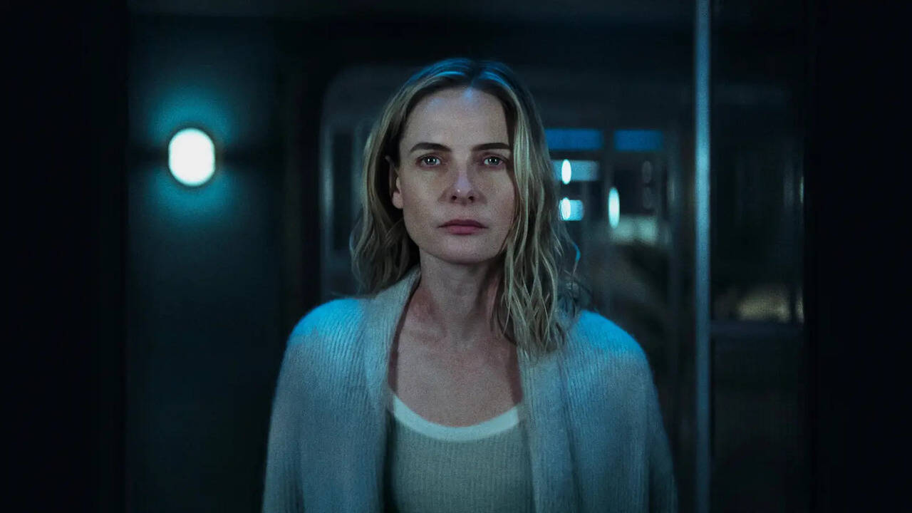 Silo Season 3 Trailer: Rebeca Ferguson's Juliette Returns With Memory ...