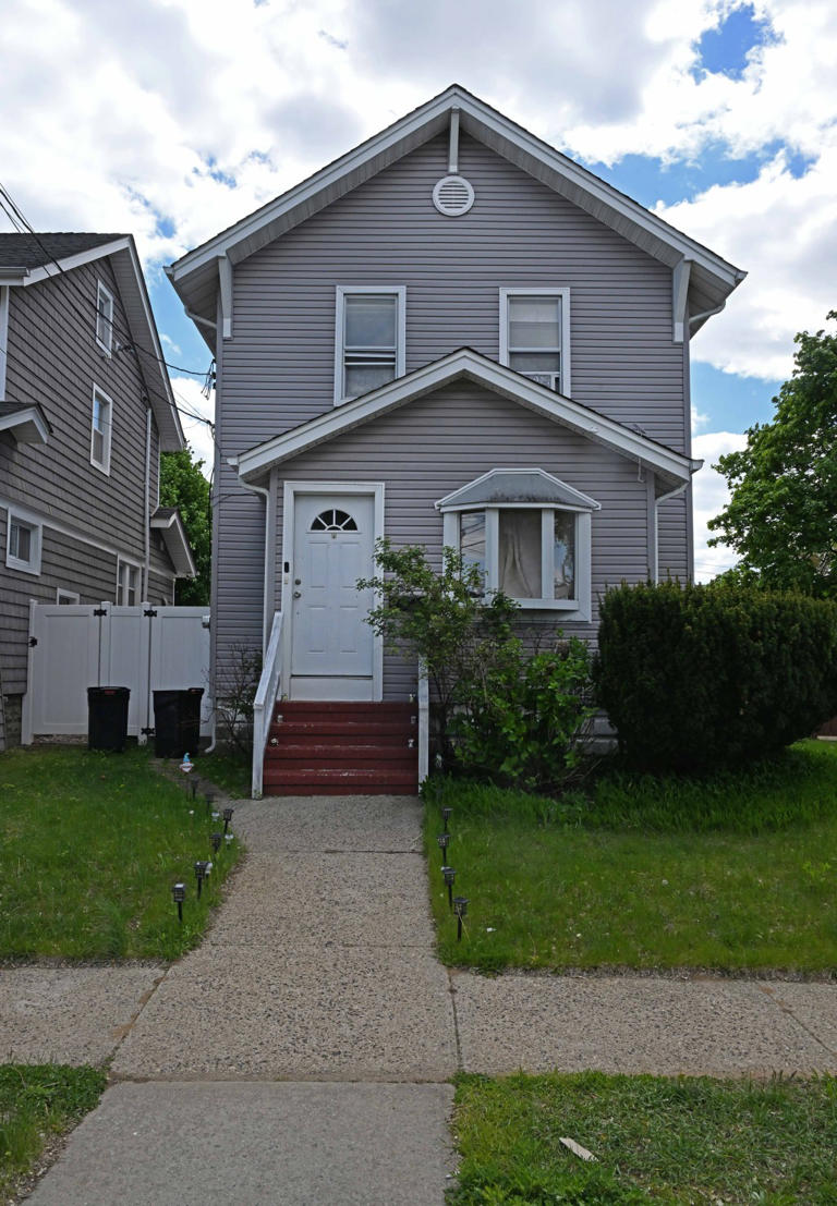 LI illegal migrant’s motive for stabbing upstairs neighbor 50 times ...