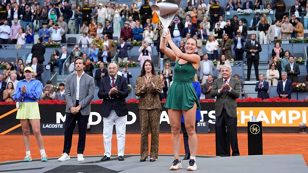 Kostyuk beats Svitolina in historic all-Ukrainian French Open clash