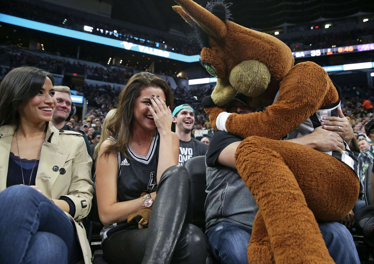 San Antonio Spurs' celebrity fans include movie and music stars