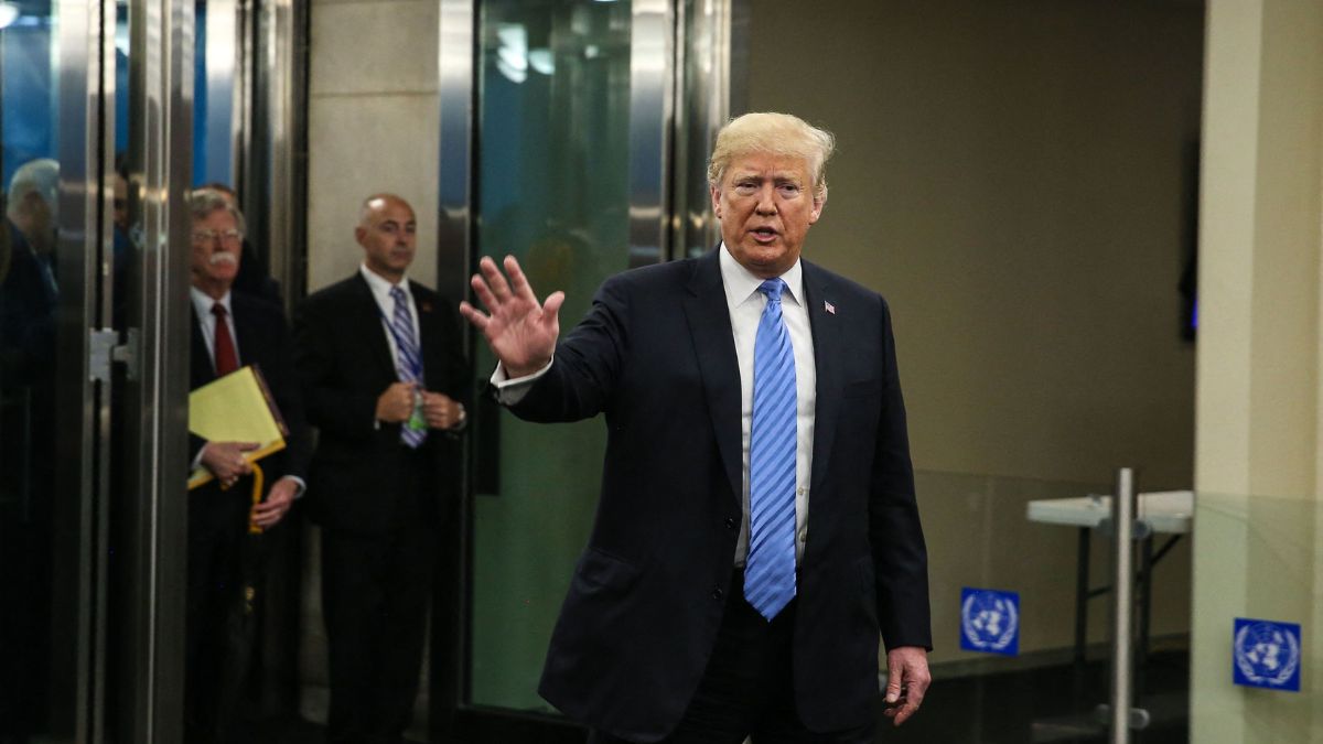 Data expert drops humiliating statistic about Trump’s popularity