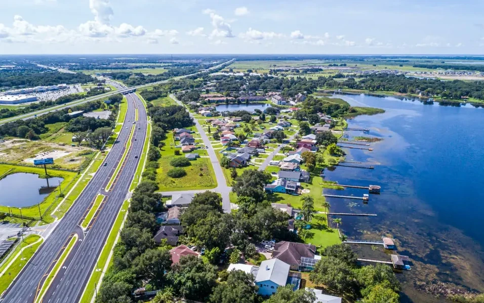 Investor retreat contrasts with Kissimmee’s inbound migration