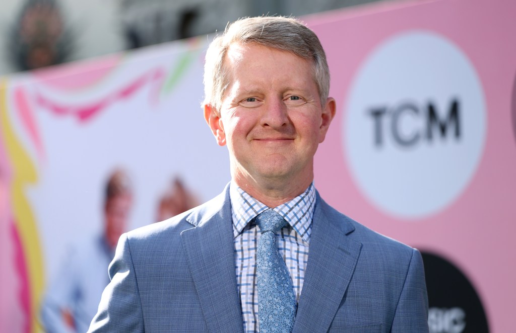 Fans sound off on Ken Jennings' pick for greatest NBA player