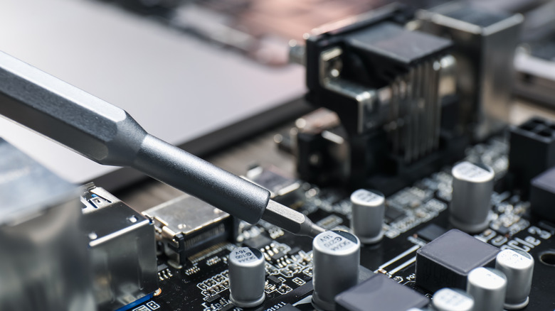 9 signs your motherboard is about to fail