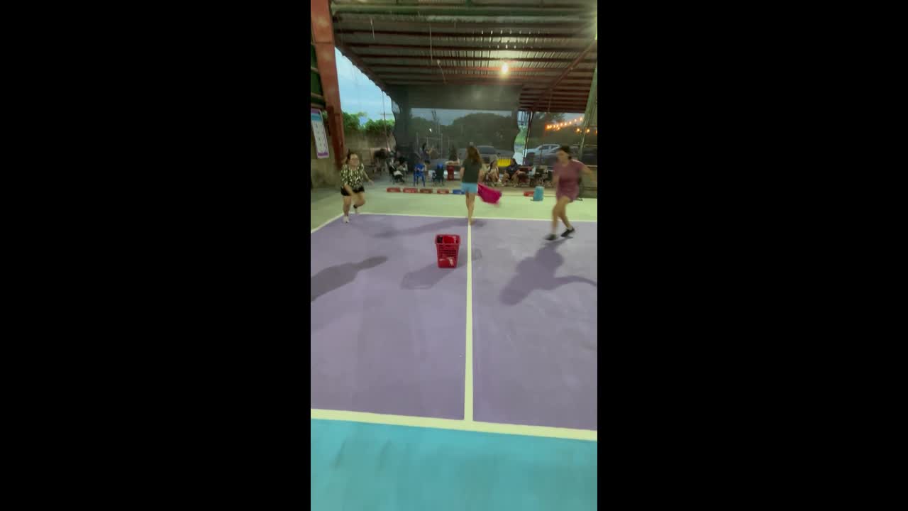 Pickleball enthusiasts swap paddles for household items in hilarious game