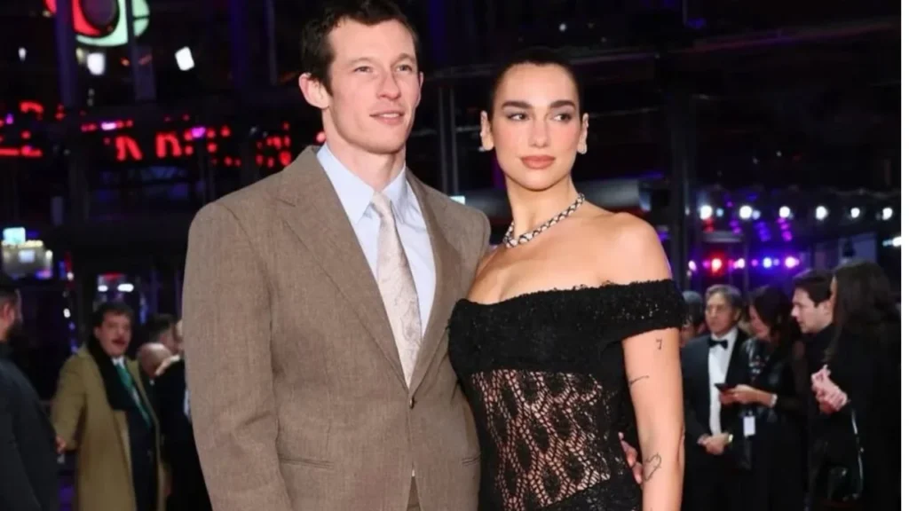 Dua Lipa presume su felicidad junto a Callum Turner en fotos inéditas ...