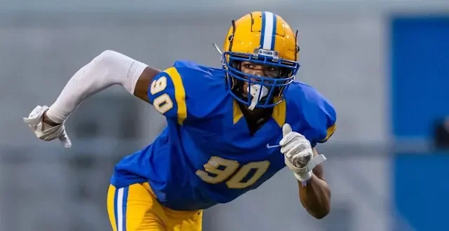The latest intel on Notre Dame's push for elite EDGE Abraham Sesay ...