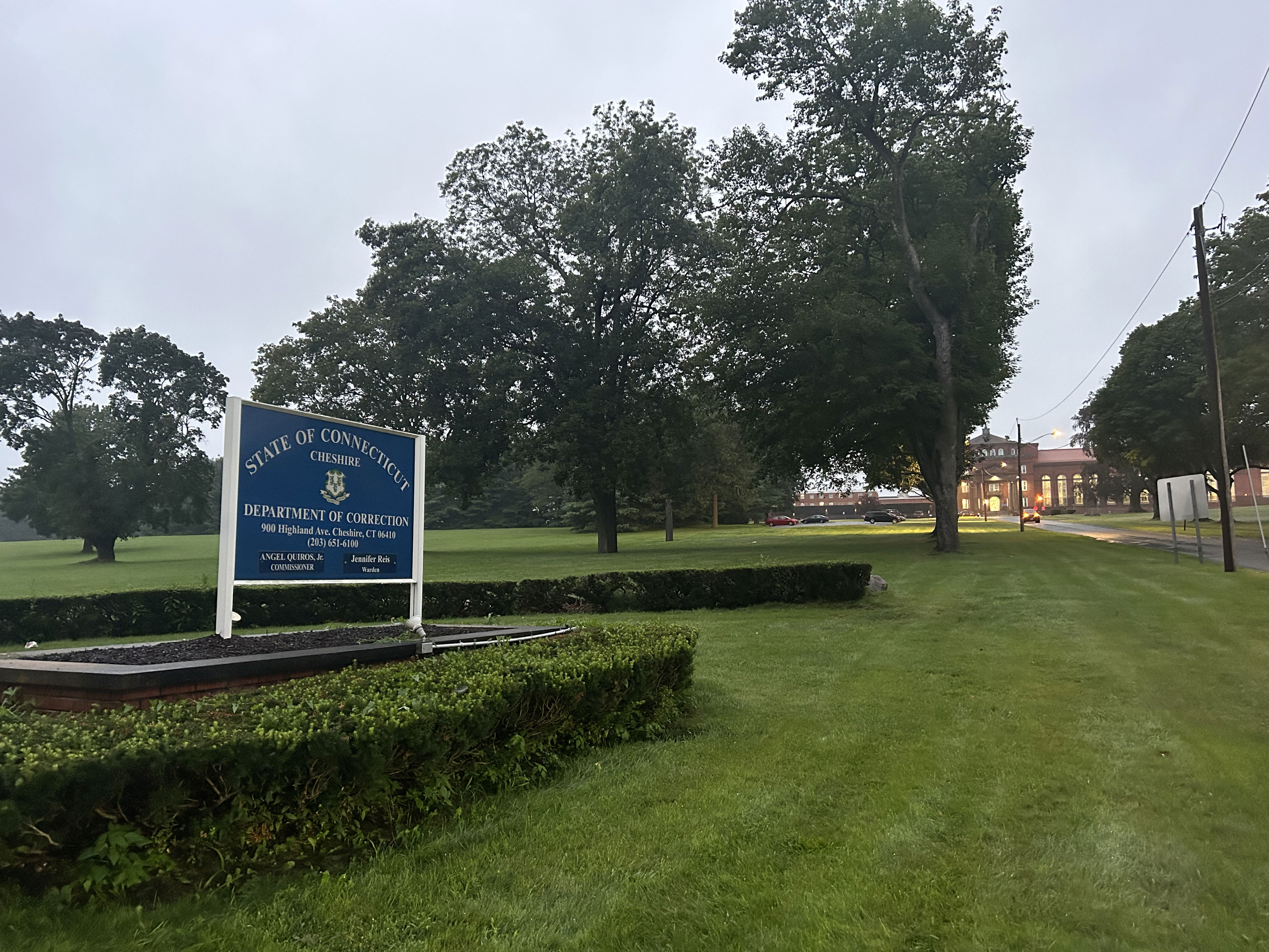 Cheshire inmate injures 6 officers following contraband discovery: DOC
