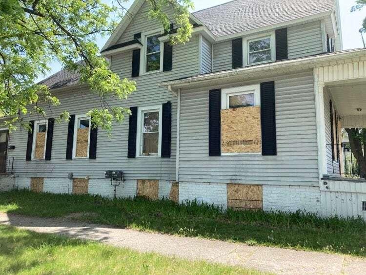 Saginaw trio pleads in 2023 case of 2 males held captive, tortured ...