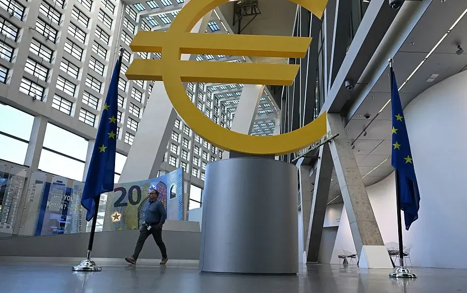 Euro zone firms resist price hikes despite inflation rise
