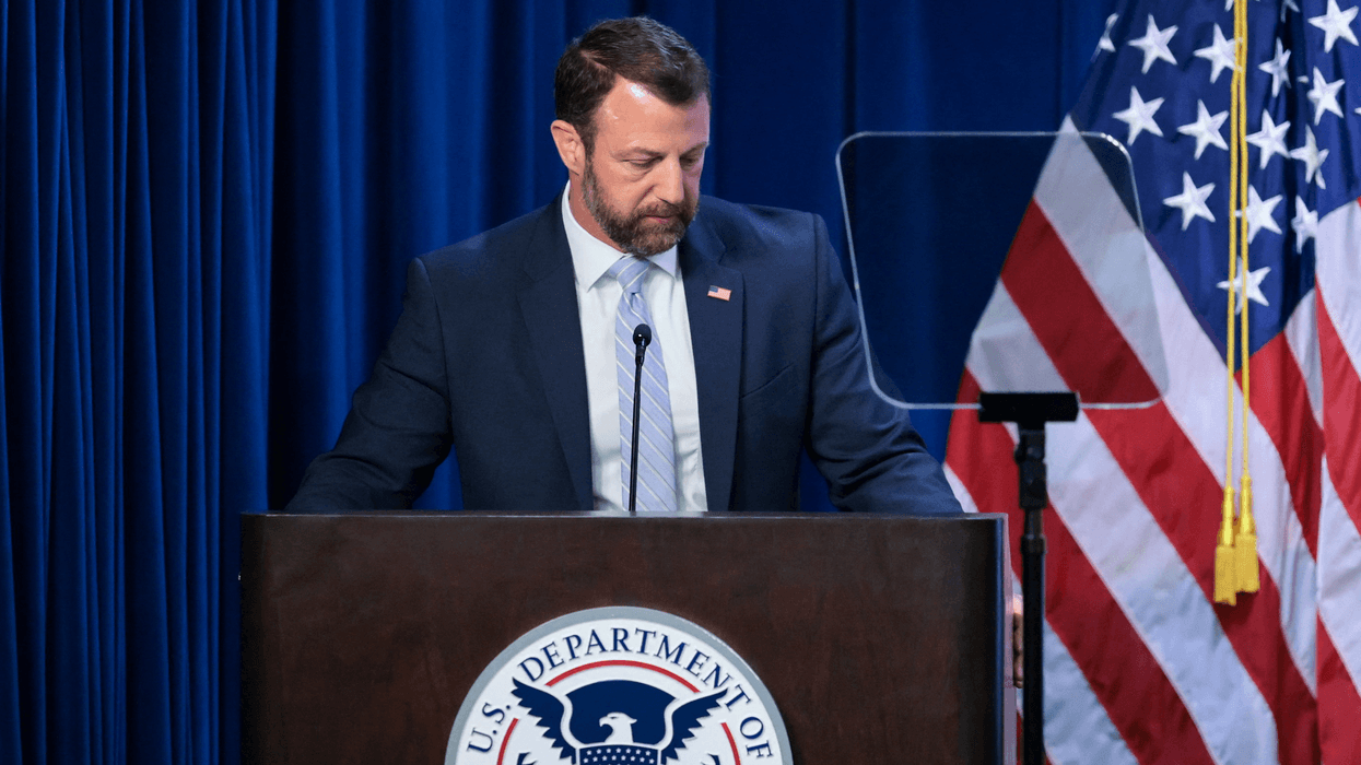 Former DHS official kicks legs out from under Mullin's first big ...