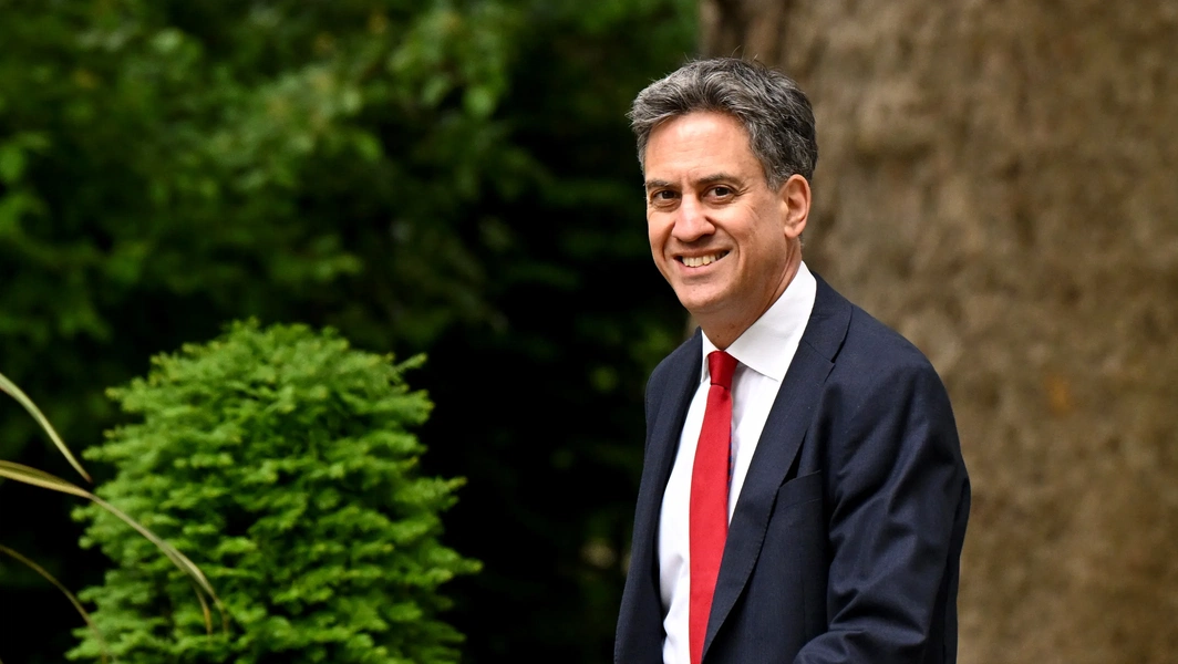 UK sets legally binding 87% emissions cut target by 2040