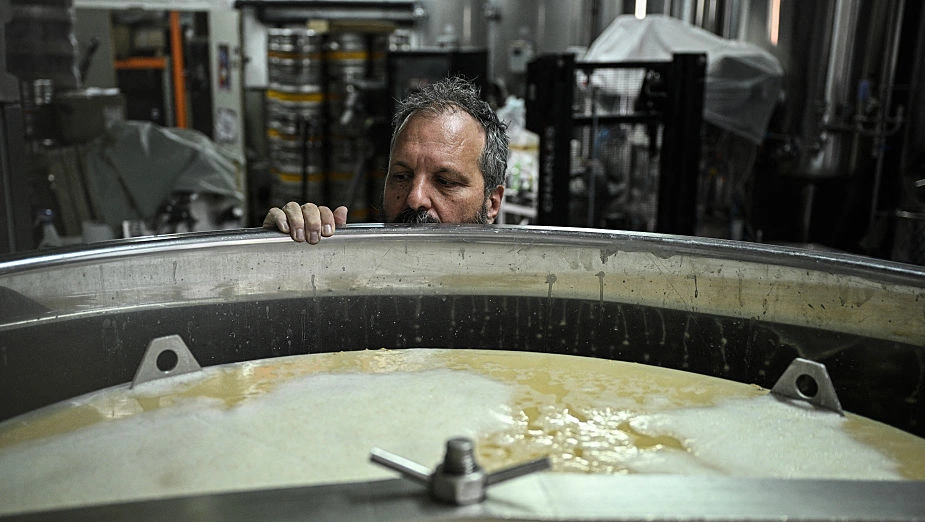 Master the art of home beer brewing