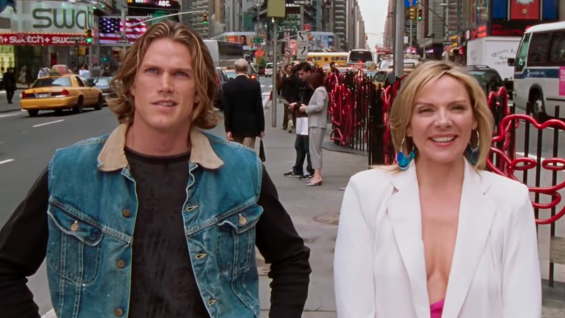 Sex and the City's Jason Lewis shows off new look 3 years after ...