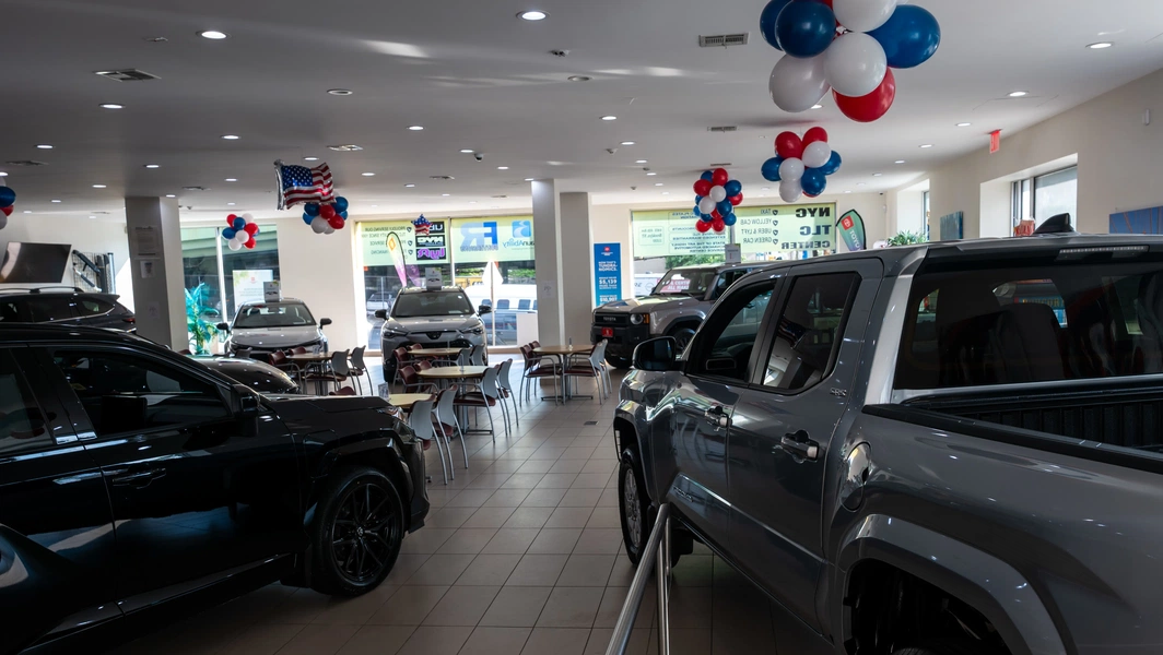 US new car sales face prolonged slump as buyers vanish