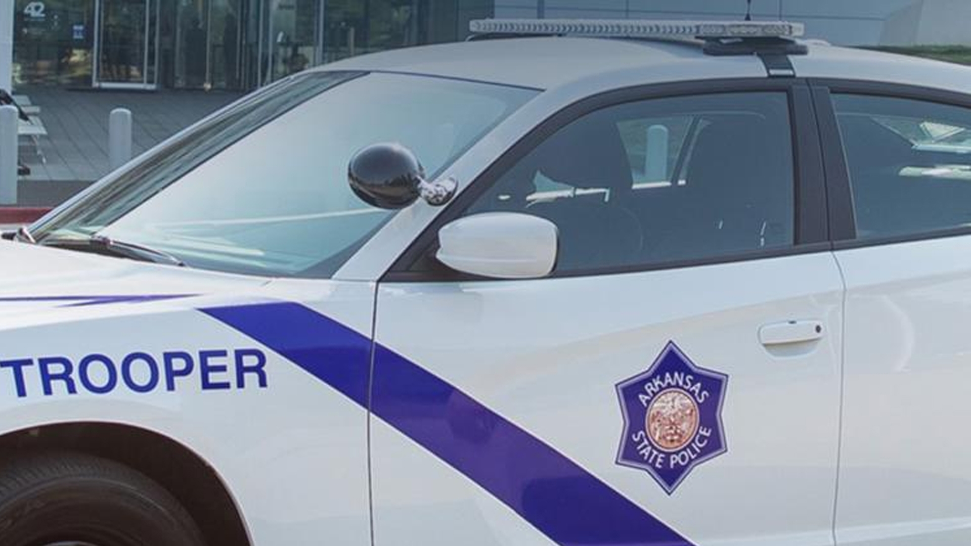 Arkansas state trooper steps down after wife exposes alleged racist ...