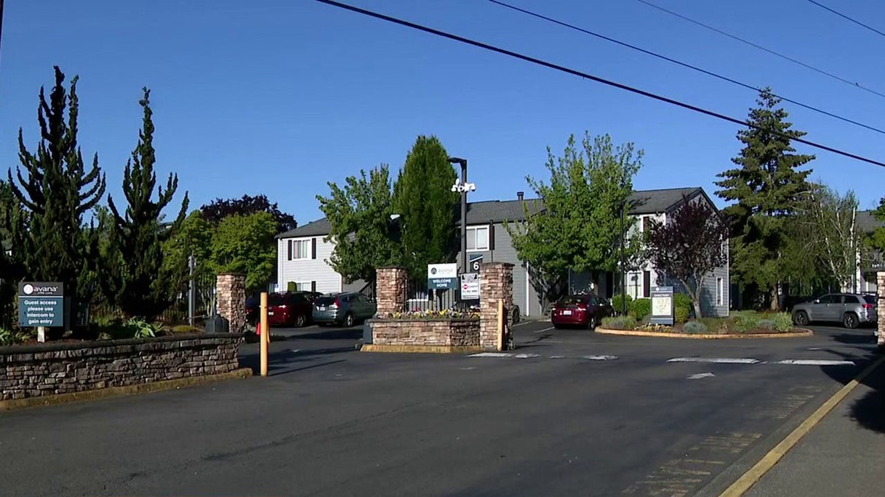 Police search for man who shot, killed 16-year-old boy in Federal Way, WA