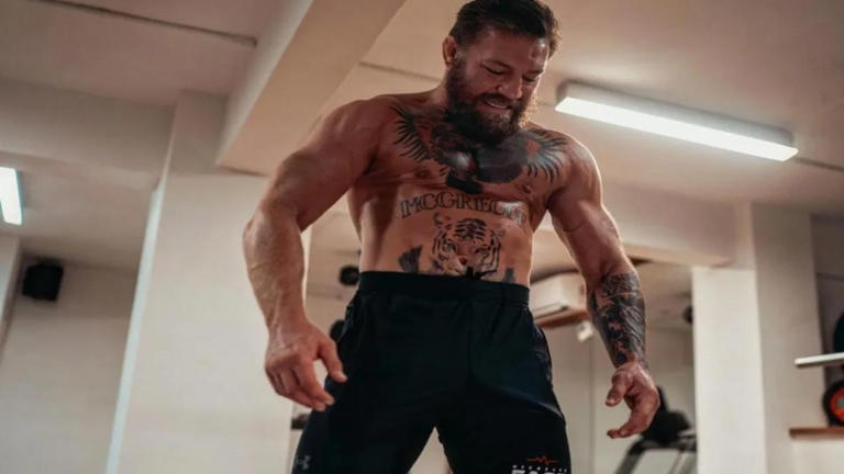 Conor McGregor shows off shredded new physique as UFC return finally ...