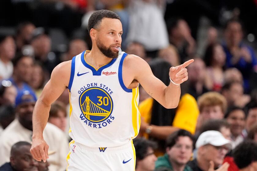 Stephen Curry ends sneaker free agency by signing with China's Li-Ning