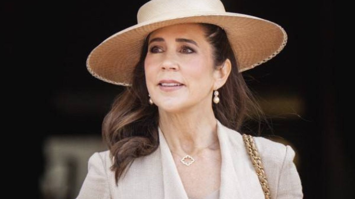 How to achieve royal style: Queen Mary's fashion lessons in Odense