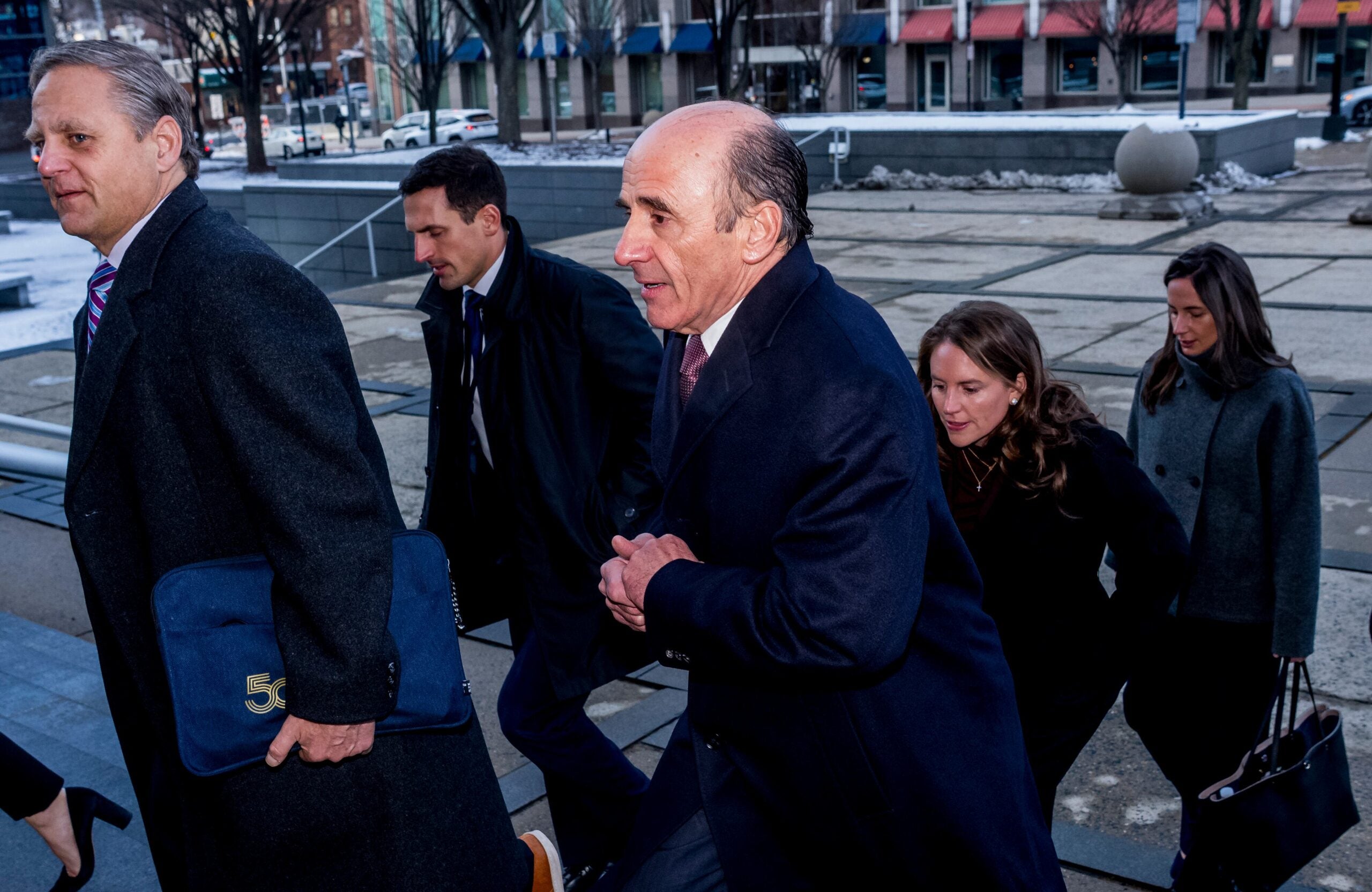 Market Basket’s ex-CEO, Arthur T Demoulas, says he won’t fight court ...