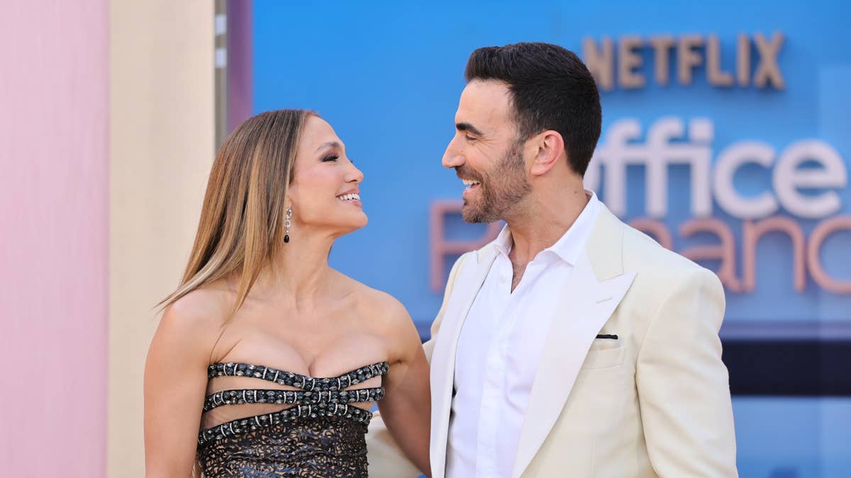Jennifer Lopez confirms she's not dating Brett Goldstein amid romance ...